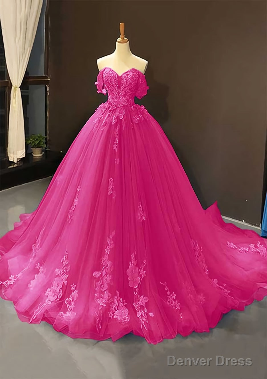 Ball Gown Off-the-Shoulder Sweep Train Tulle Prom Dresses With Appliqu ...